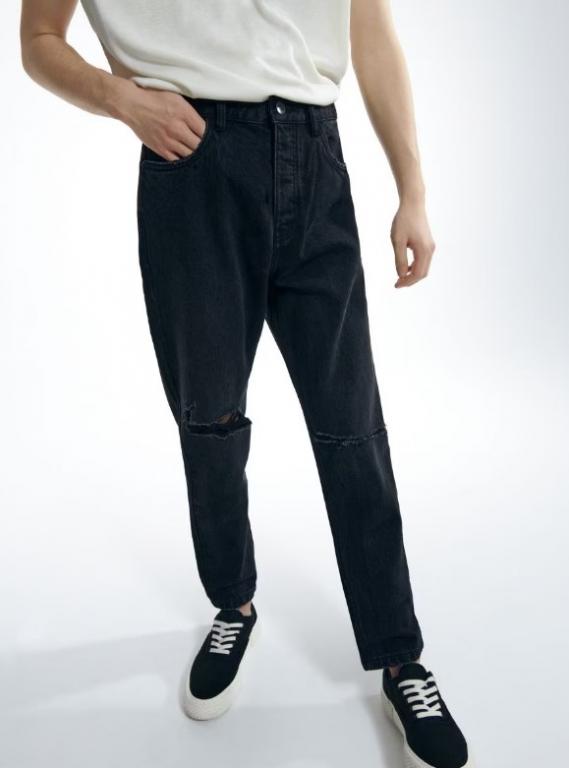 Reserved men | StockBluebox