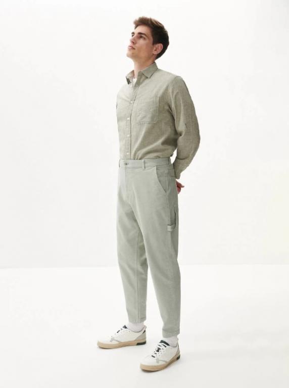 Reserved men | StockBluebox