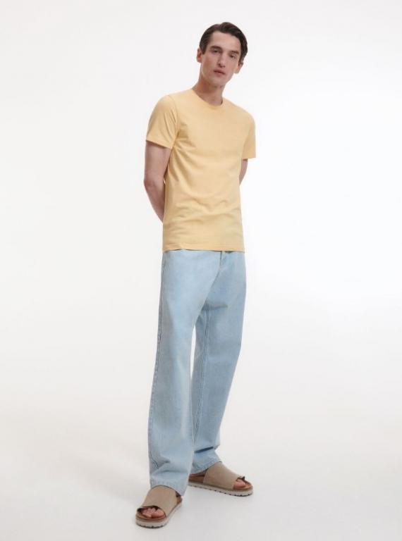 Reserved men | StockBluebox